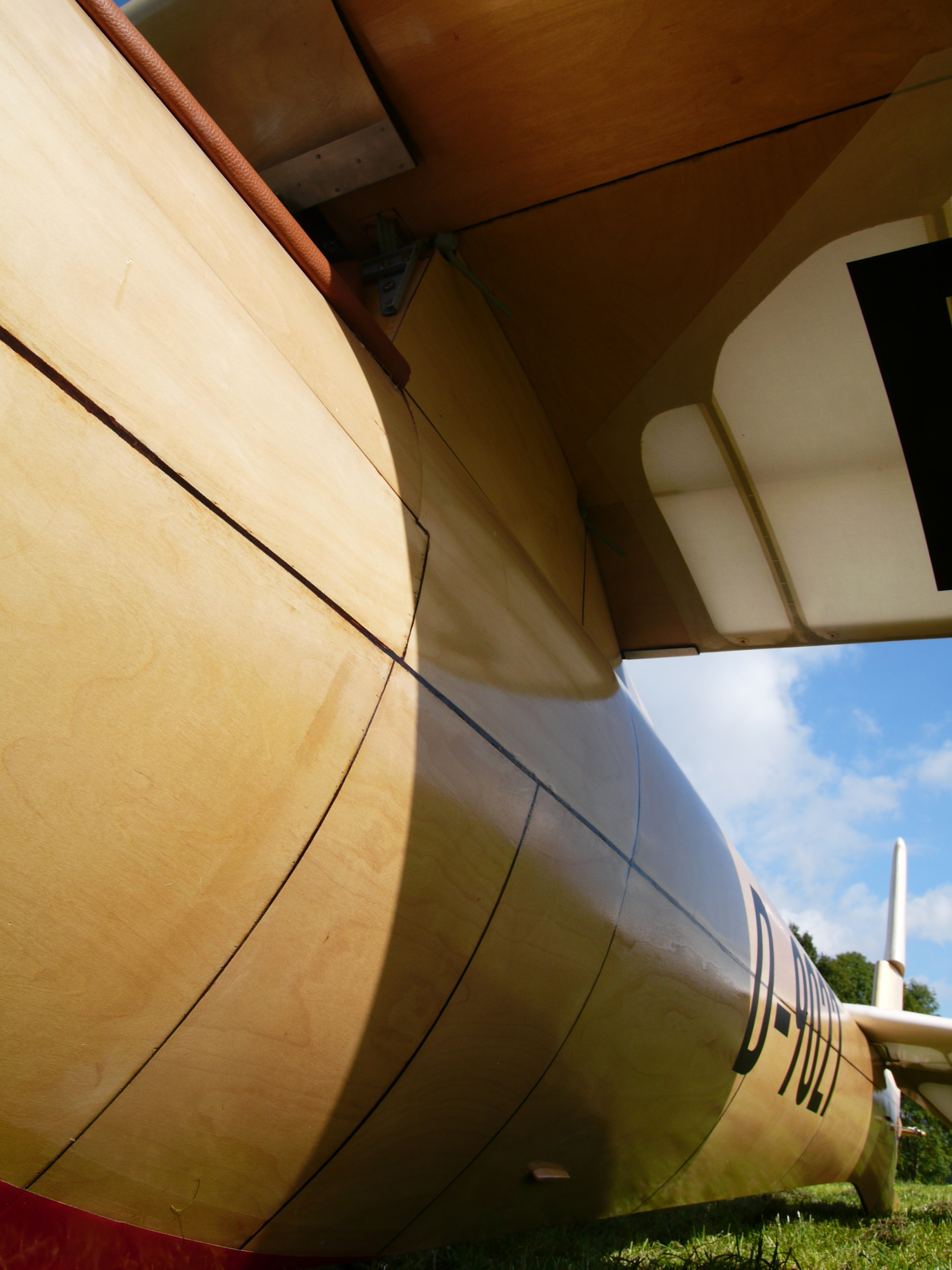 Koskisen's thin plywood, also known as aircraft plywood